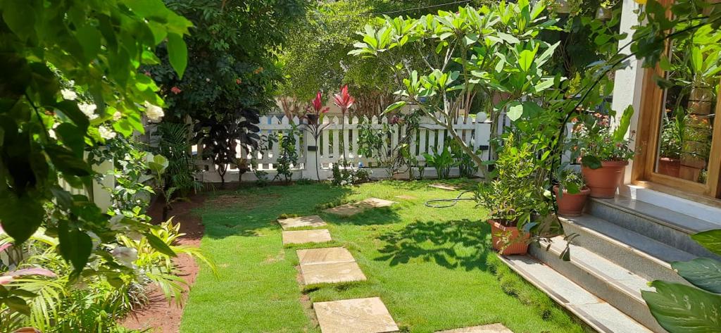 Private Pool Villa In Nandi Hills - Nandi Mist Meadows
